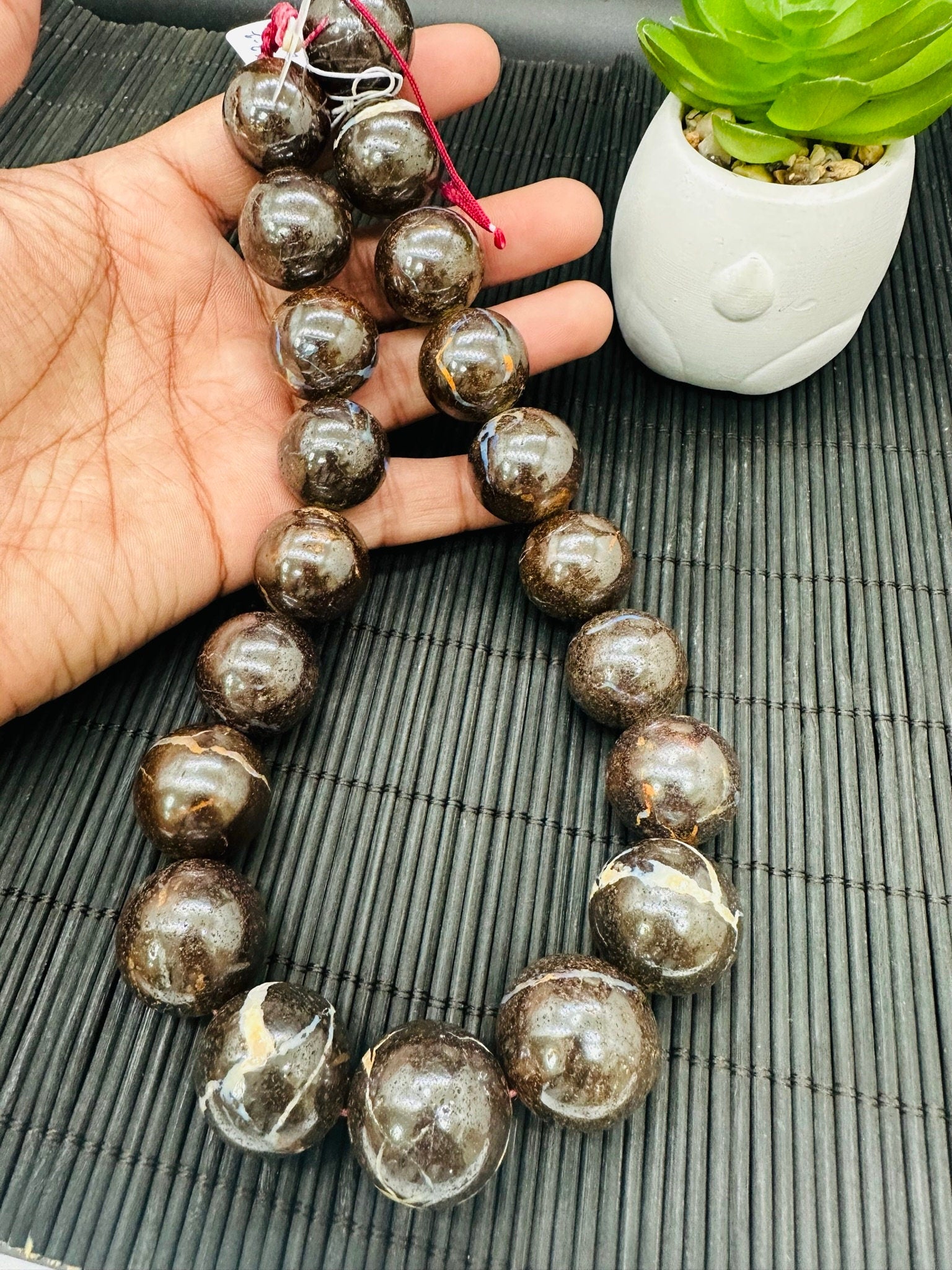 Natural opal beads store
